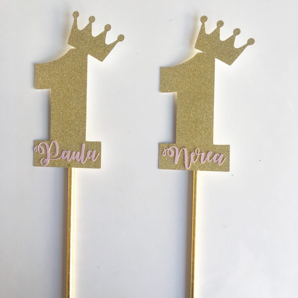 Topper número uno con corona personalizado pack de dos