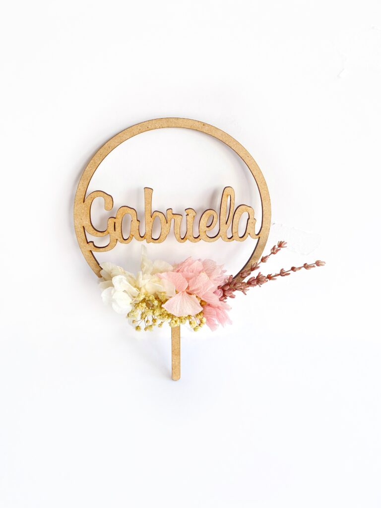 Topper para tarta personalizado madera y flores